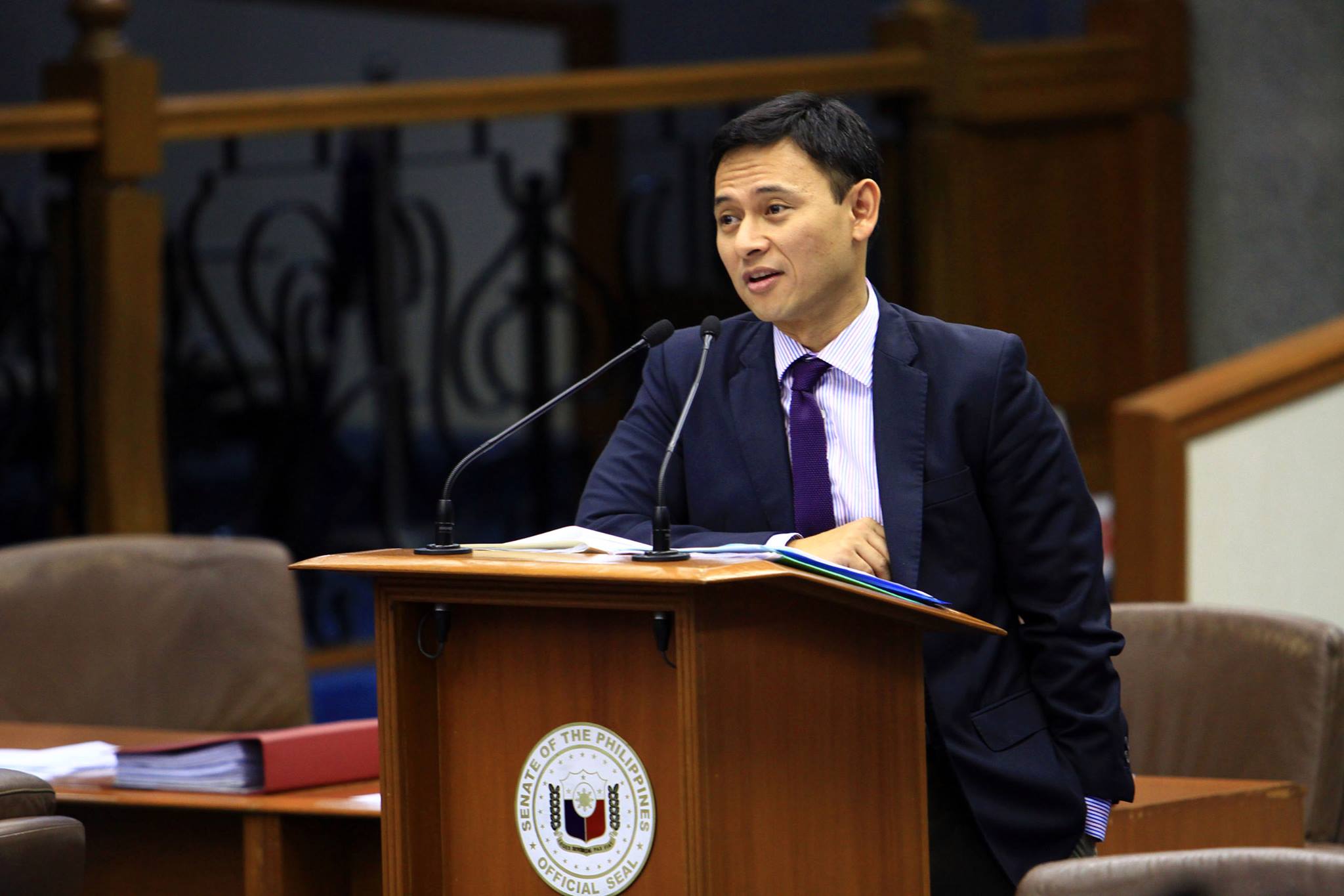 Senator Angara calls on DSWD to work closely with LGUs in providing